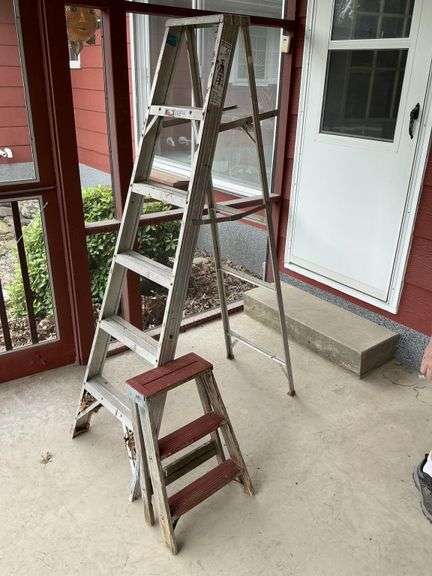 Step ladders - Legacy Auction Company