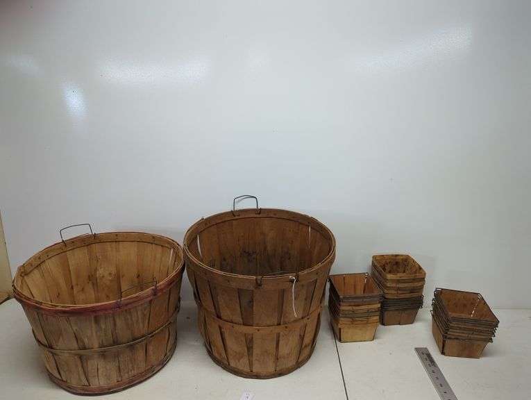 Vintage baskets and boxes - Legacy Auction Company