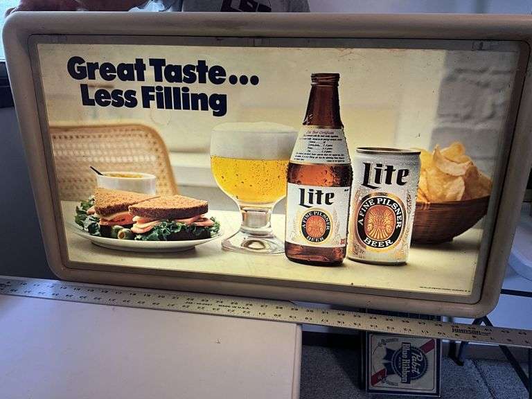 Lite Beer sign. Lighted. Works. - Legacy Auction Company