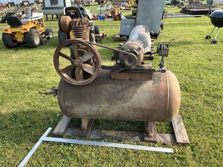 Air compressor - Legacy Auction Company