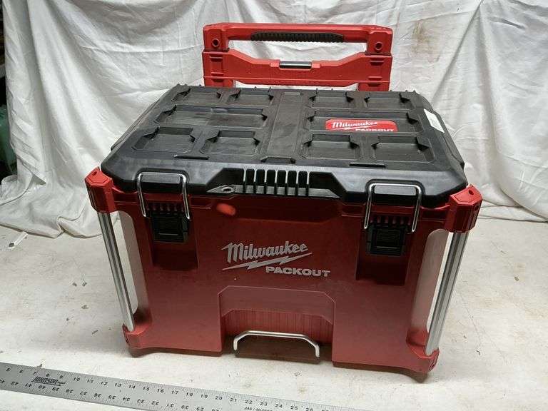 Milwaukee Packout - Legacy Auction Company