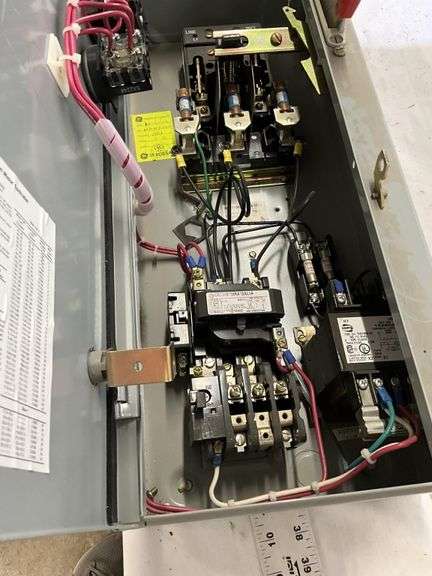 GE 300-line control box - Legacy Auction Company