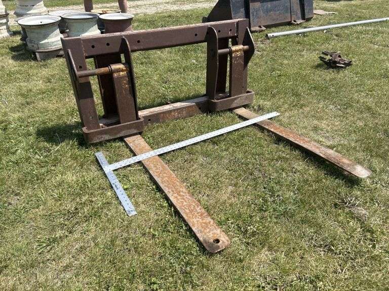 40 inch quick attach forks - Legacy Auction Company