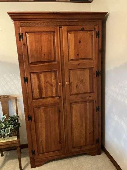 Lazy Boy Kincaid Wardrobe 44 x 20 x 75.5 - Legacy Auction Company