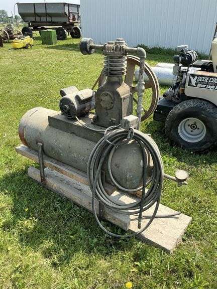 Air compressor, 240V - Legacy Auction Company
