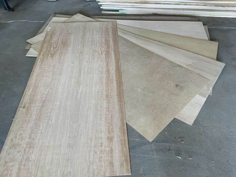 Eight sheets of oak skin 7' x 37" - Legacy Auction Company