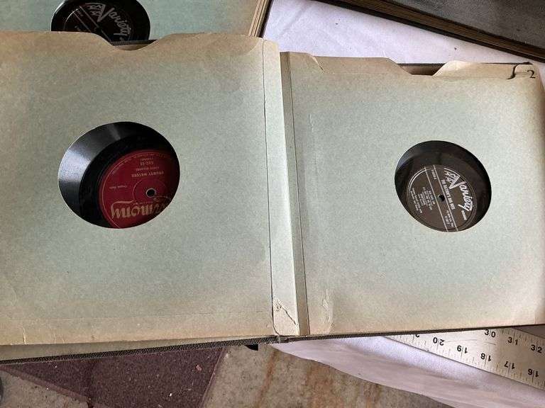 Records, record player (works) - Legacy Auction Company