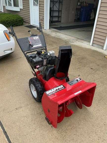 Snapper 24" snowblower - Legacy Auction Company