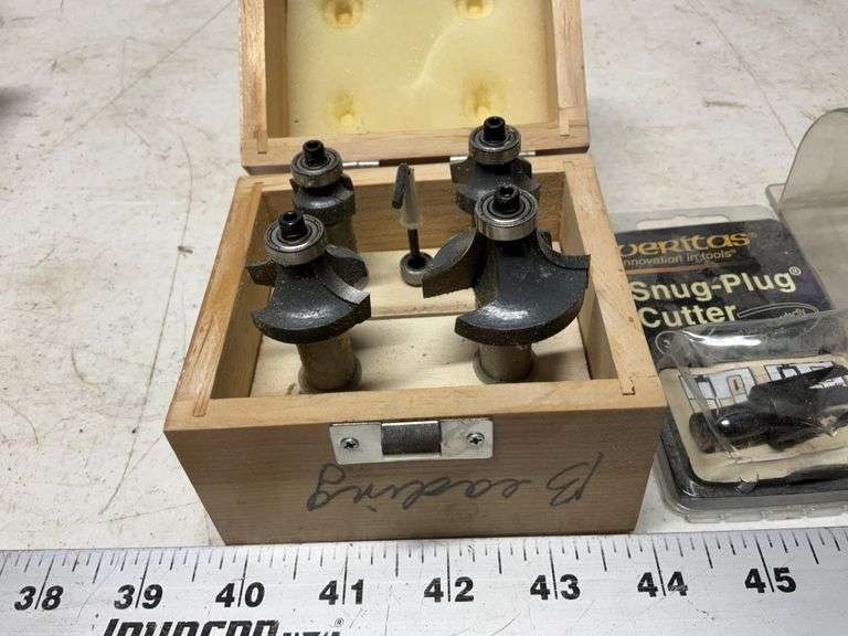 Router bits, plug cutter - Legacy Auction Company