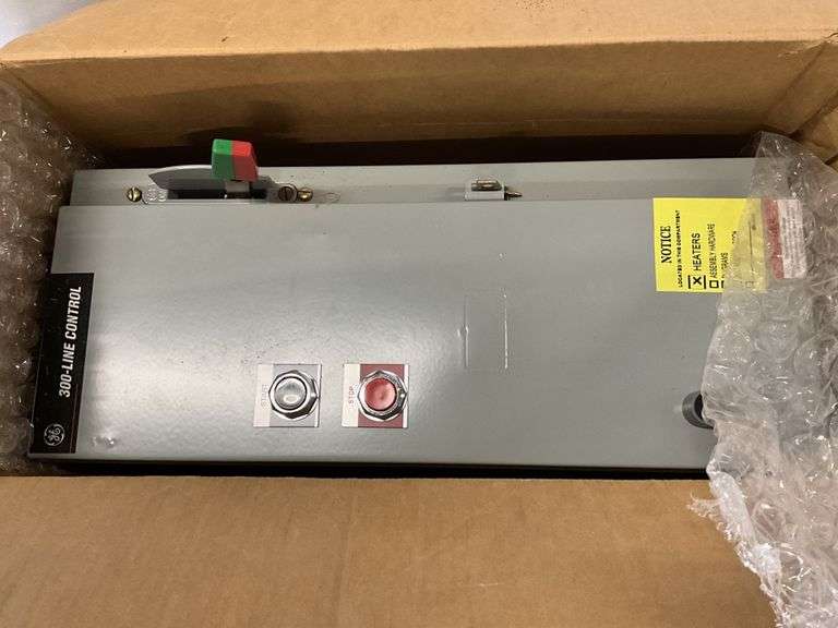 General Electric 300-line control box - Legacy Auction Company