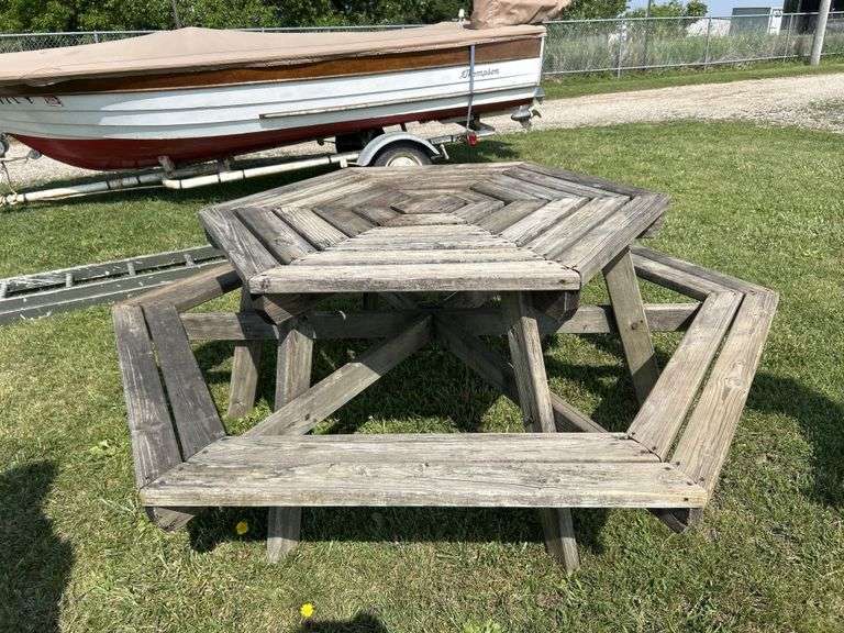Six sided picnic table - Legacy Auction Company