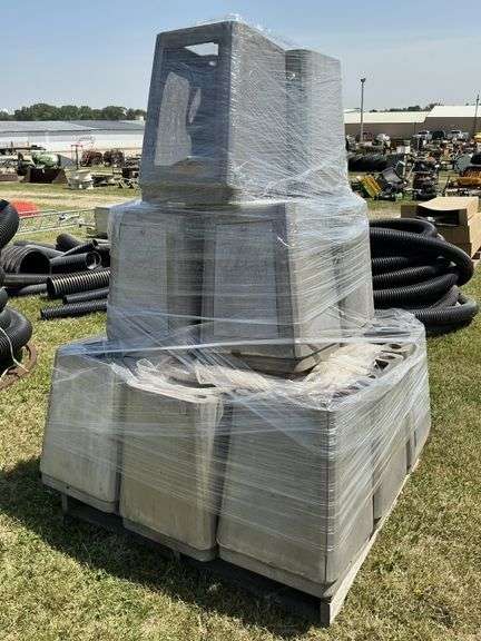 15- Cast aluminum breakaway bases - Legacy Auction Company