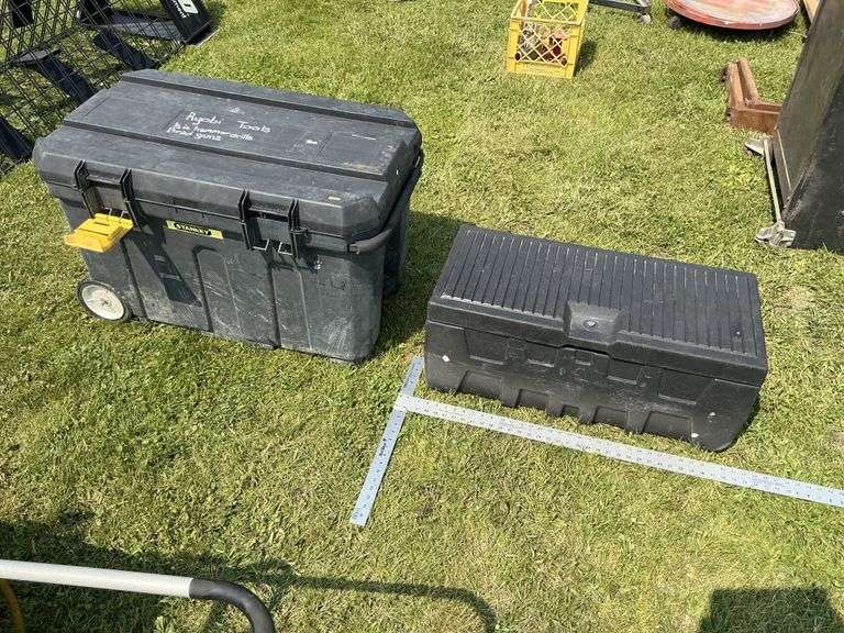 Plastic toolboxes - Legacy Auction Company