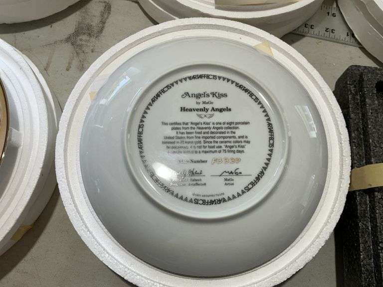 Collector plates - Legacy Auction Company