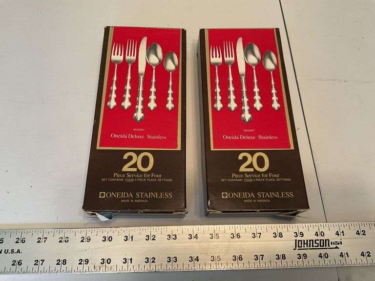 Oneida table service - Legacy Auction Company