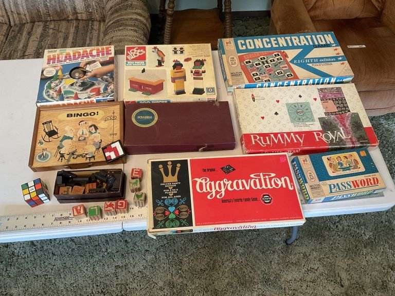 Vintage blocks and games - Legacy Auction Company