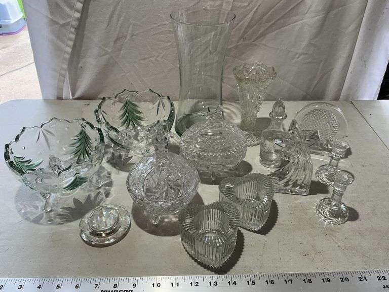 Clear glass items - Legacy Auction Company