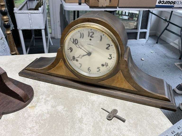Antique Gilbert mantle clock with key and clock - Legacy Auction Company