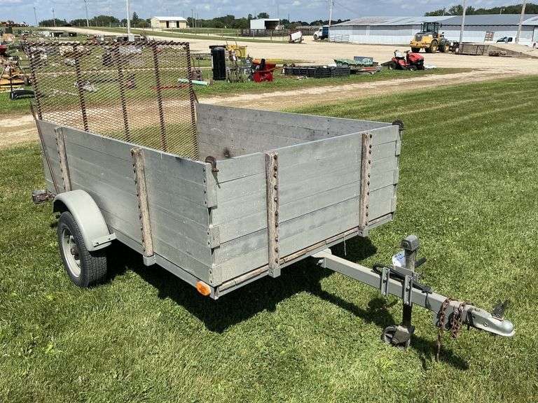 8' x 5' 1992 sno-bird trailer w/registration - Legacy Auction Company
