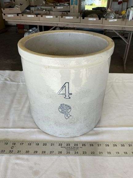 Blue Ribbon brand 4 gallon crock - Legacy Auction Company