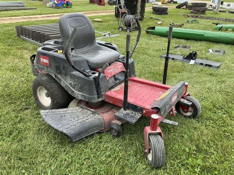 Toro SS4225 mower - Legacy Auction Company