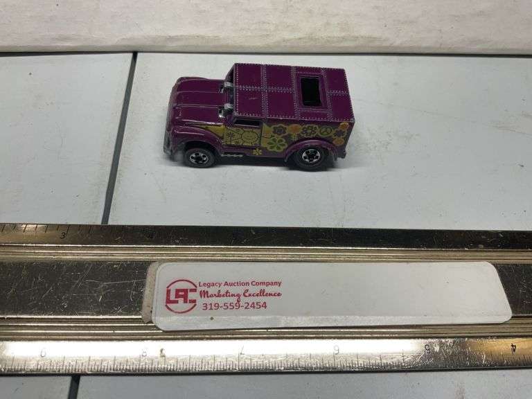 Hot Wheels red line funny money car - Legacy Auction Company