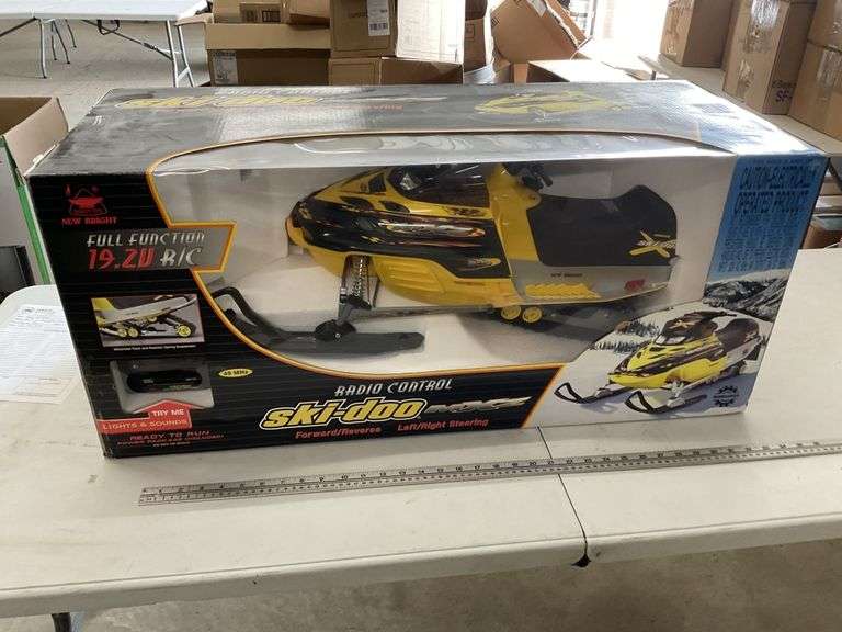Radio controlled Ski-Doo snowmobile - Legacy Auction Company