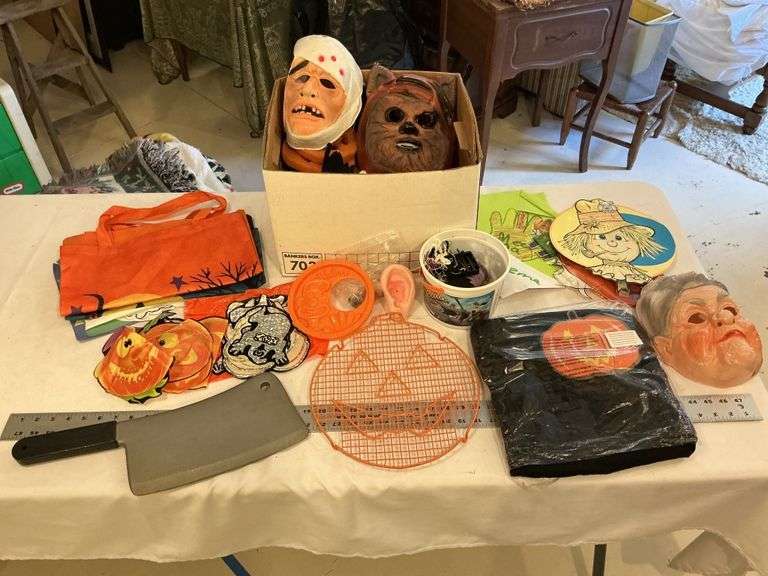 Halloween items - Legacy Auction Company