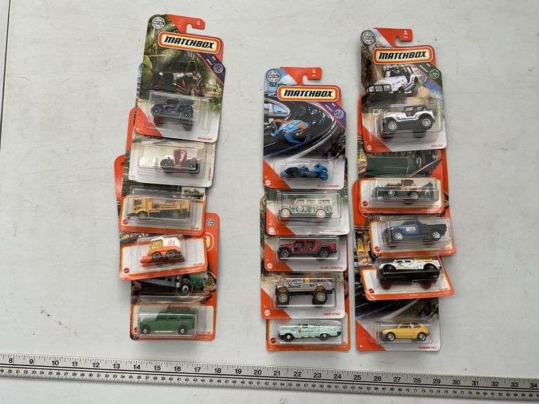 Assorted matchbox cars - Legacy Auction Company