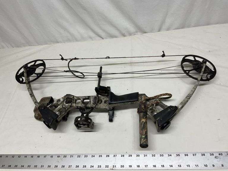 Mission by Matthews compound bow with stabilizer, - Legacy Auction Company