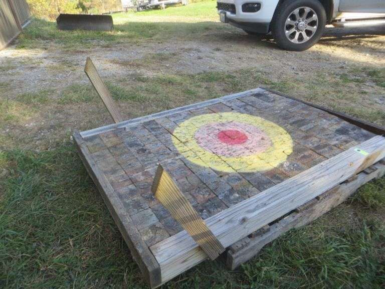 Axe & Knife Throwing Board - Lambrecht Auction, Inc.