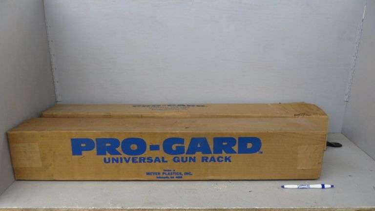 Pro-Gard Single Gun Racks - Lambrecht Auction, Inc.