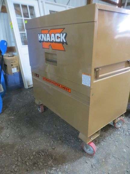 Knaack Rolling Job Box 57x48.5x31" - Lambrecht Auction, Inc.