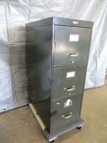 Cole-Steel Three Drawer File Cabinet - Lambrecht Auction, Inc.