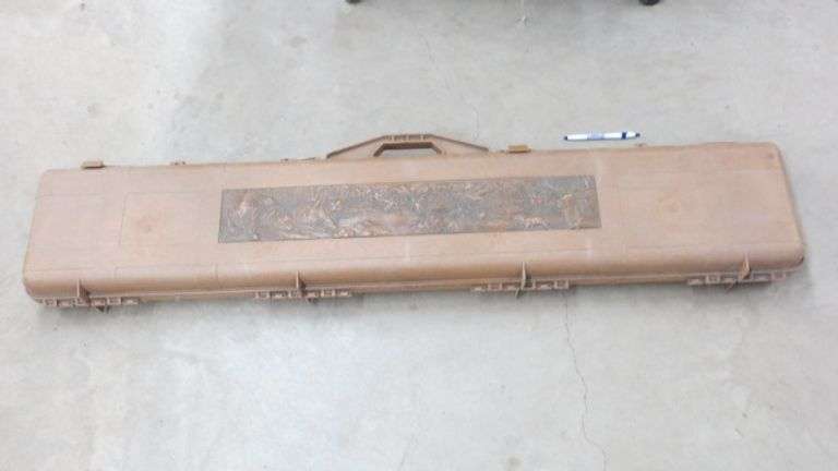 Hard Sided Gun Case - Lambrecht Auction, Inc.