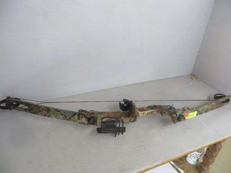 Martin Jaguar Compound Bow - No String - Lambrecht Auction, Inc.