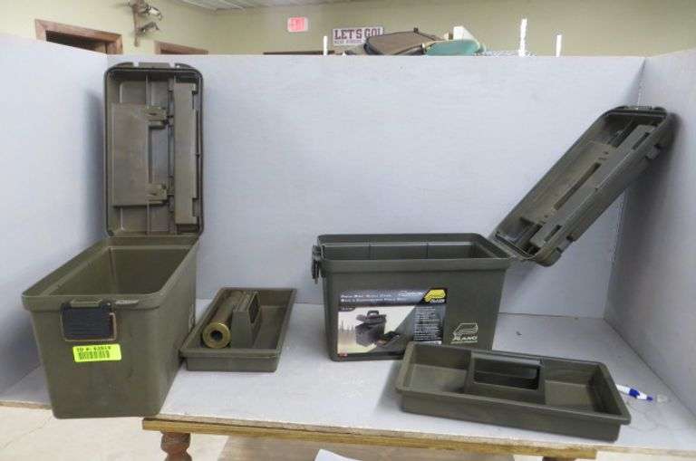 Plano Plastic Cases - Lambrecht Auction, Inc.