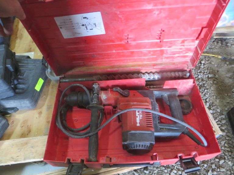 Hilti TE75 Hammer Drill - Lambrecht Auction, Inc.