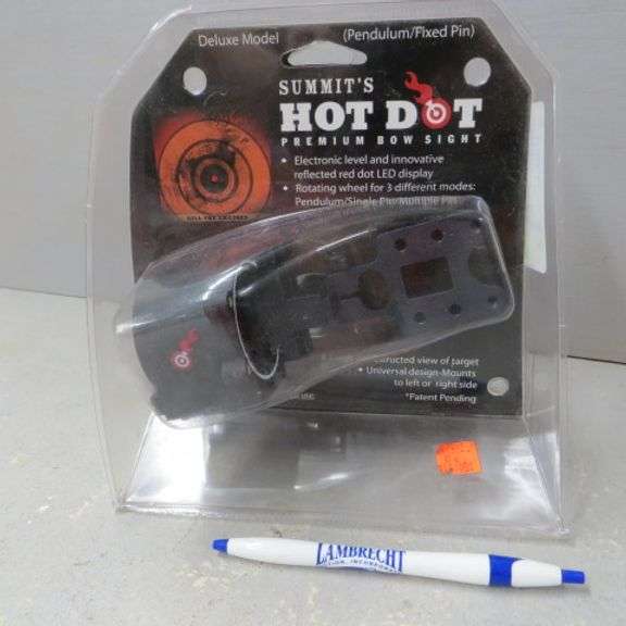 Summit's Hot Dot Premium Bow Sight - Lambrecht Auction, Inc.