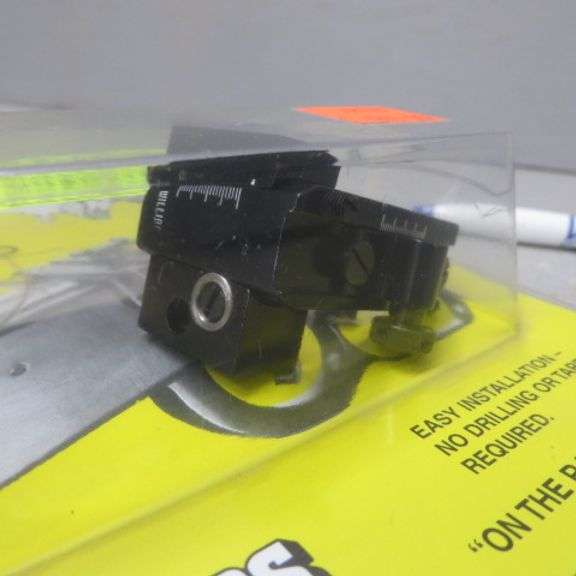 Williams 5D-70 Peep Sight - Lambrecht Auction, Inc.