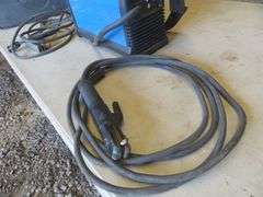 Miller Maxstar 150S Small Portable Arc Welder - Lambrecht Auction, Inc.