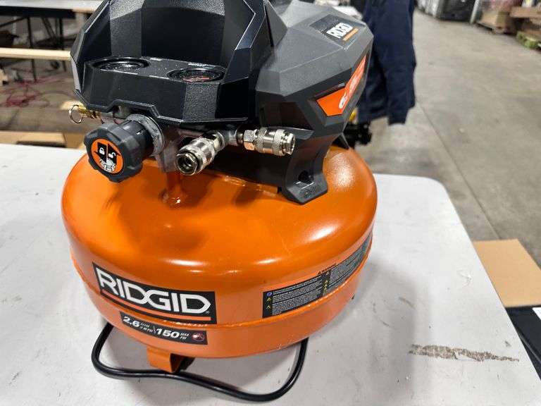 RIDGID RDGD 6 gal. 150 PSI Portable Electric Pancake Air Compressor ...
