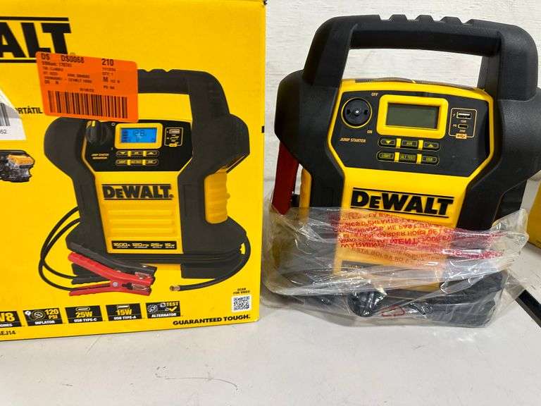 DEWALT 1600 Peak Amp Jump Starter With Digital Compressor - Lambrecht ...