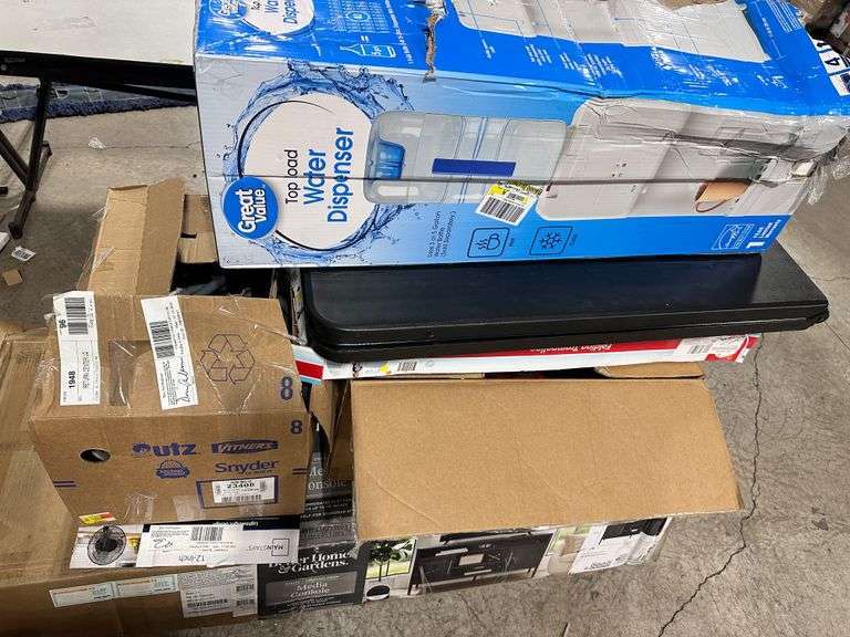 5000 Pallet of Broken Missing Or Damaged Items - Lambrecht Auction, Inc.