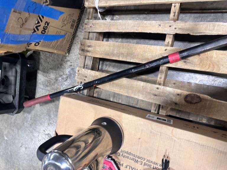 5000 Pallet Of Broken, Missing, And Damaged Items - Lambrecht Auction, Inc.