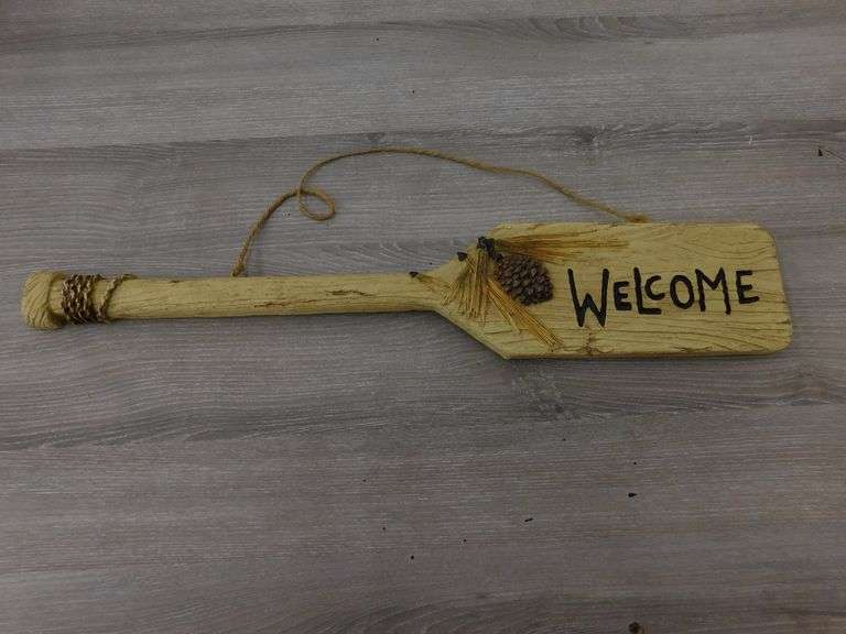 Wooden Oar Welcome Sign - Lambrecht Auction, Inc.