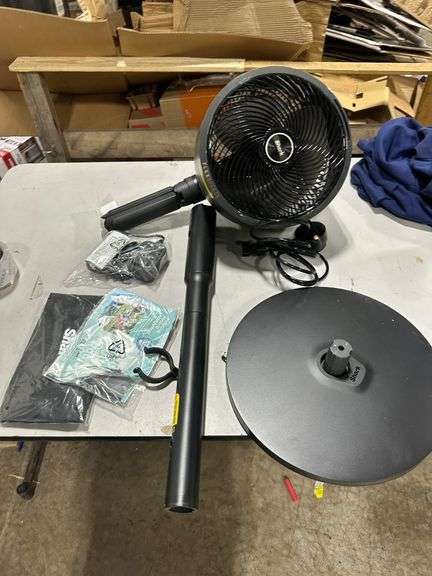 Shark Flex Breeze Fan - Lambrecht Auction, Inc.