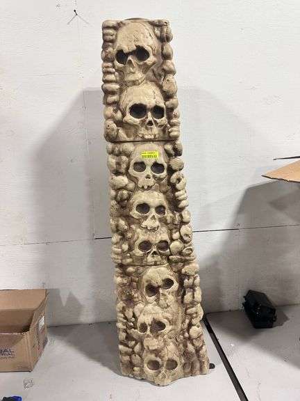 Stack Of Skeletons Head & Bones - Lambrecht Auction, Inc.