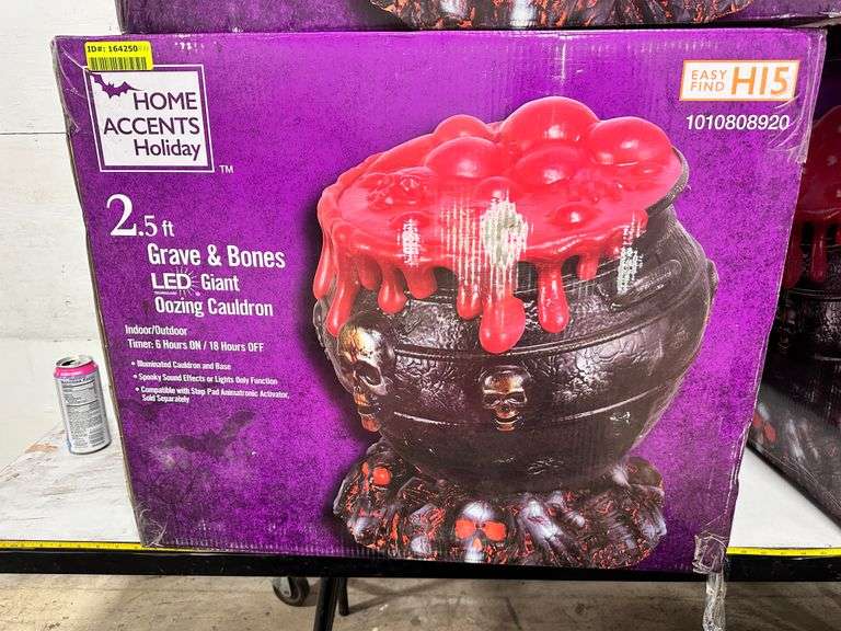 Home Accents Holiday 2.5FT Grave And Bones LED Giant Oozing Cauldron ...