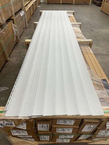 Dakota D4 Heritage Gray Vinyl Siding 12' - Lambrecht Auction, Inc.